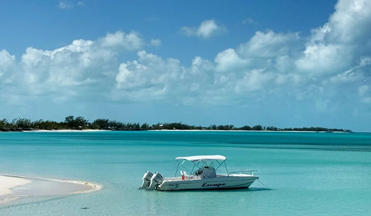 These 20 Caribbean Resorts Define the Barefoot Caribbean Vacation ...