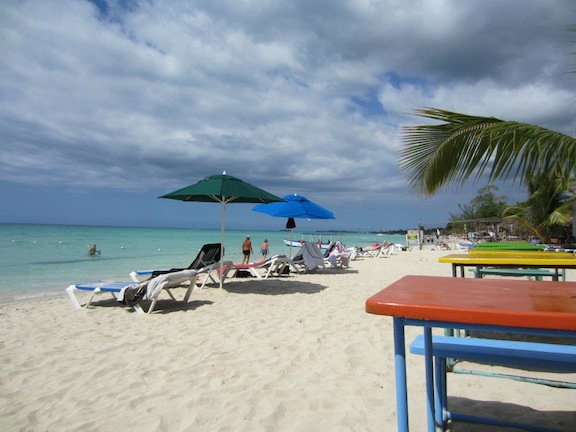 Six Great Places To Party On The Beach In Negril Jamaica