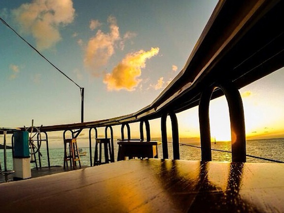 10 Great Floating Bars in the Caribbean - Page 3 of 10