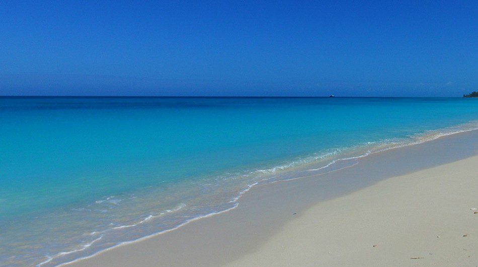 5 Small Caribbean Islands You Should Visit Now