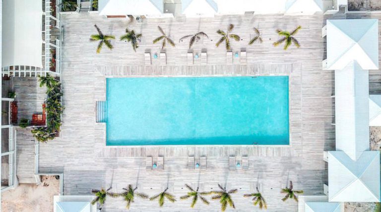 Hilton's Mahogany Bay Opens in Belize