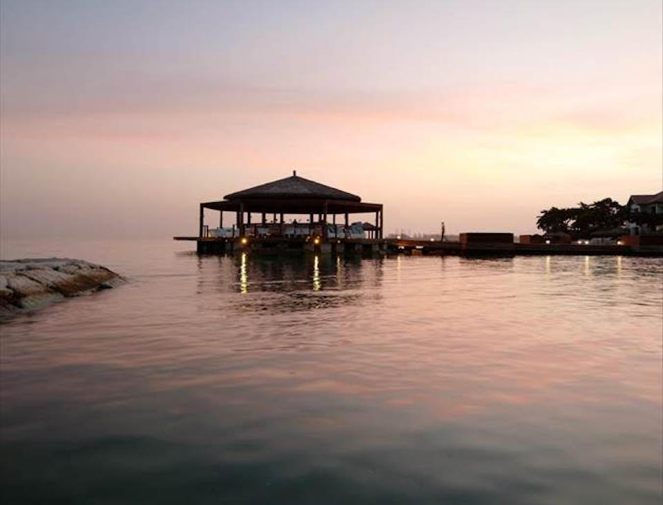 Sandals Opens an Overwater Bar in Montego Bay