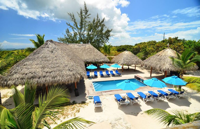 The Best Places for Island Hopping in the Caribbean — From the BVI to ...