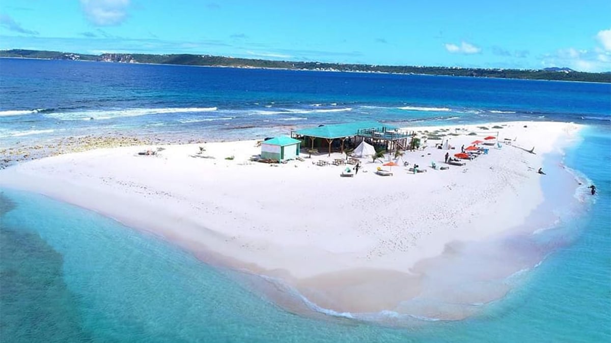 17 Great Caribbean Beaches You Can Only Reach By Boat - Page 7 of 17