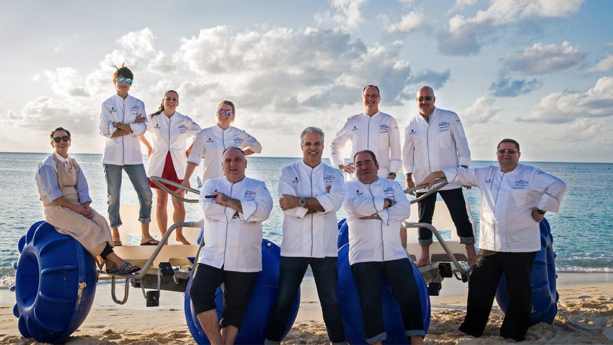 7 Reasons to Visit the Cayman Islands This Winter