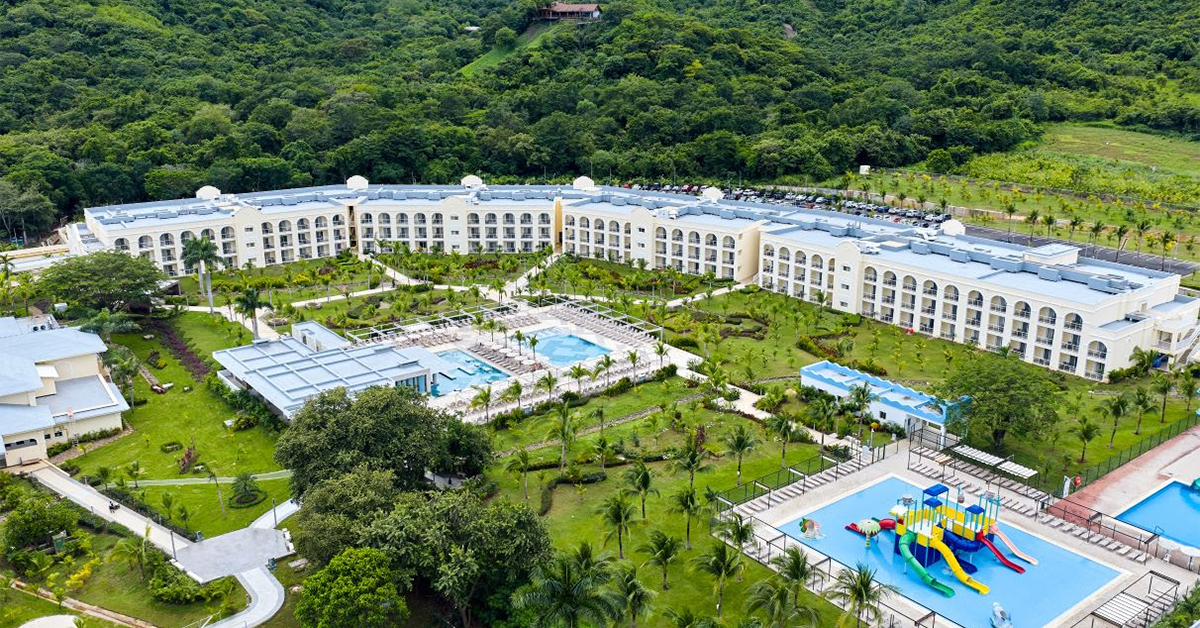 Riu Just Reopened This 1,041-Room All-Inclusive in Costa Rica With a ...